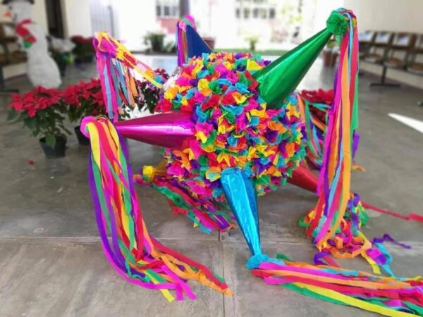 Hace más de 400 años fue creada la primera piñata navideña en México ...