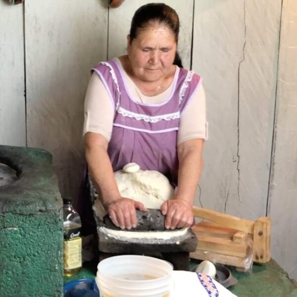 Doña Angela inspira desde su canal de YouTube – Bien Común